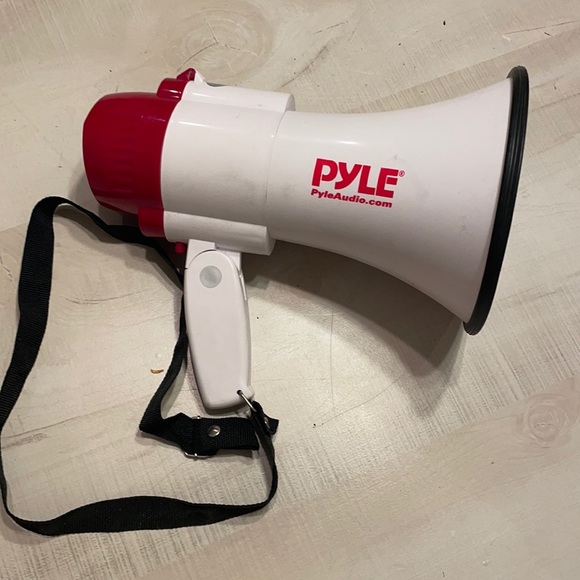 Pyle | Portable Audio & Video | Pyle Megaphone Speaker Pmp3 | Poshmark